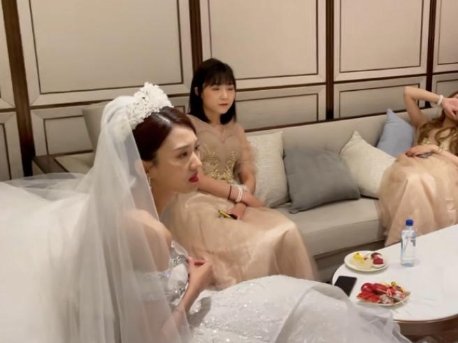 Yan Xuejing's son's wedding scene was exposed, and his daughter-in-law looked pretty, Yang Lixin ...