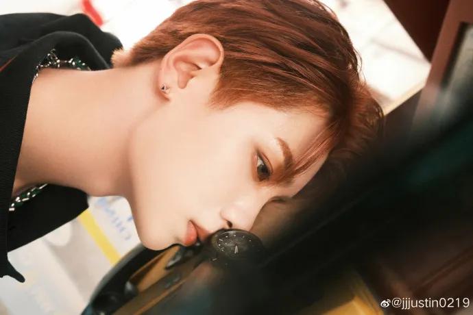 Little Gossip, Zhao Wei, Xiao Zhan, Lin Junjie, Huang Minghao, Peng Yuchang - iNEWS