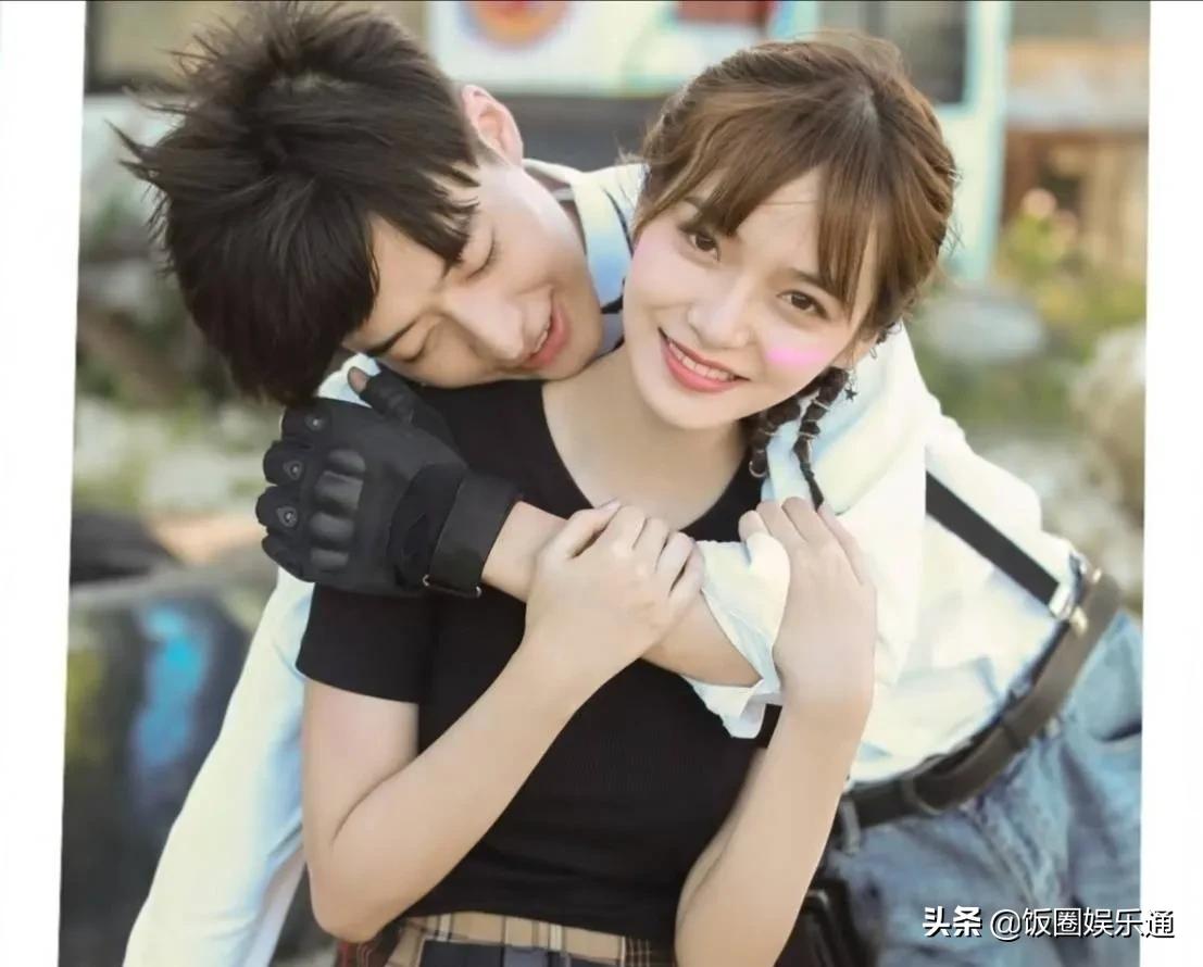 Witty love: Netizens broke the news that Ni Jiapei and his girlfriend were on a close outing ...