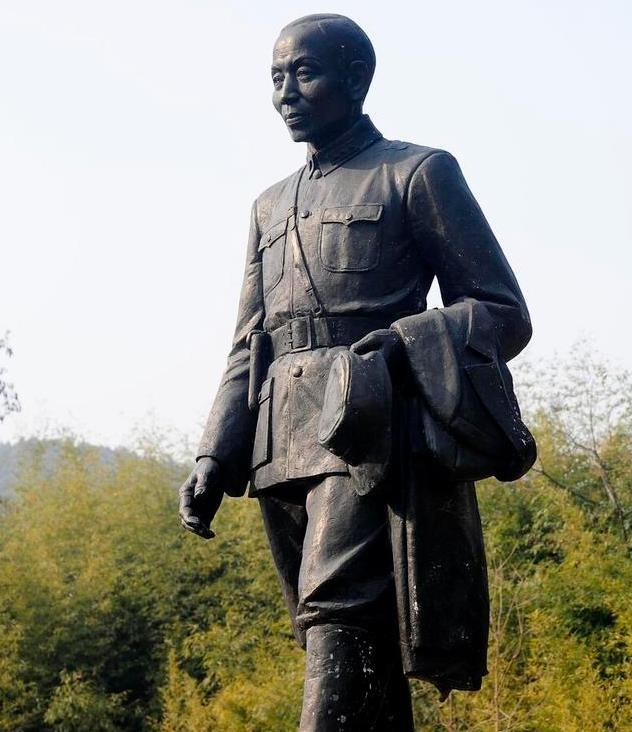 She is the daughter of movie star Hu Die, who is 27 years old, why ...