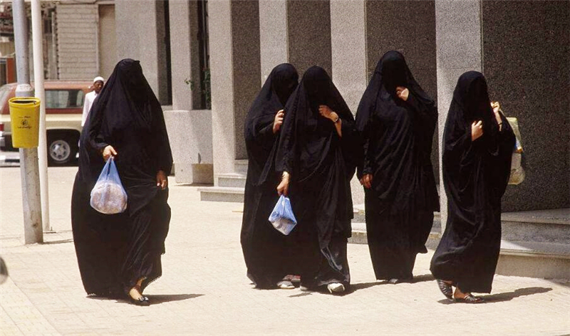 Saudi princess Mishal, who was born in a noble royal family, was stoned ...