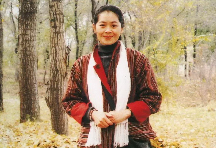 Chi Zijian's "Right Bank of the Ergun River" "Mao Dun Literature Award ...