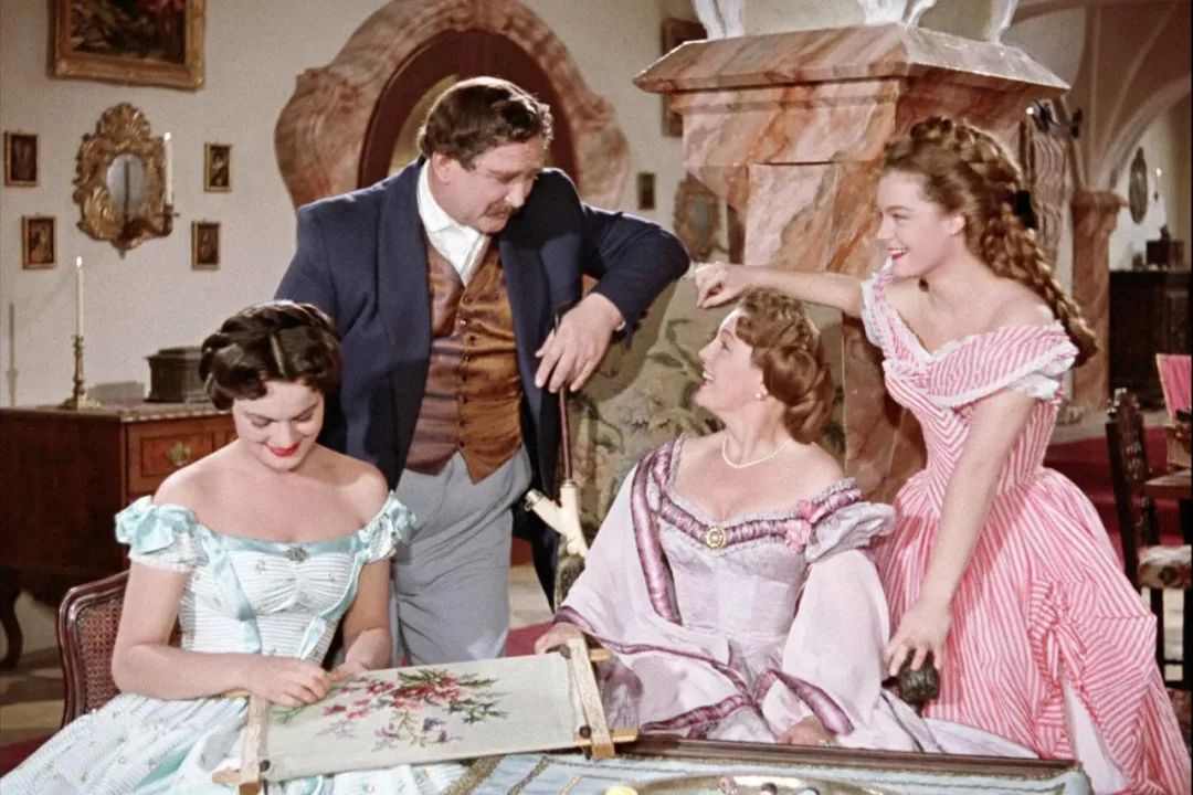 If it weren't for her, Sissi would not end in tragedy. - iNEWS