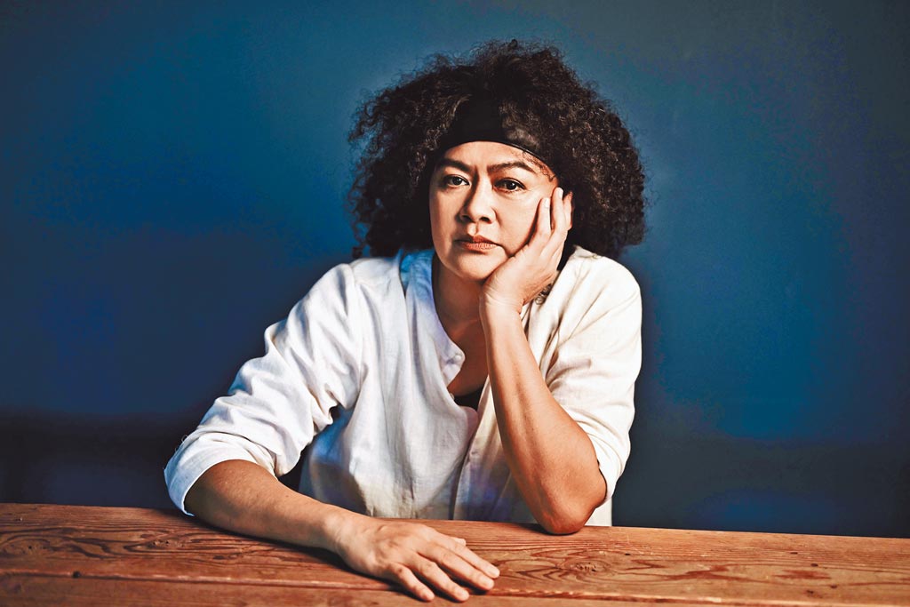 Wan Fang fights against Tan Weiwei after the golden song - iNEWS