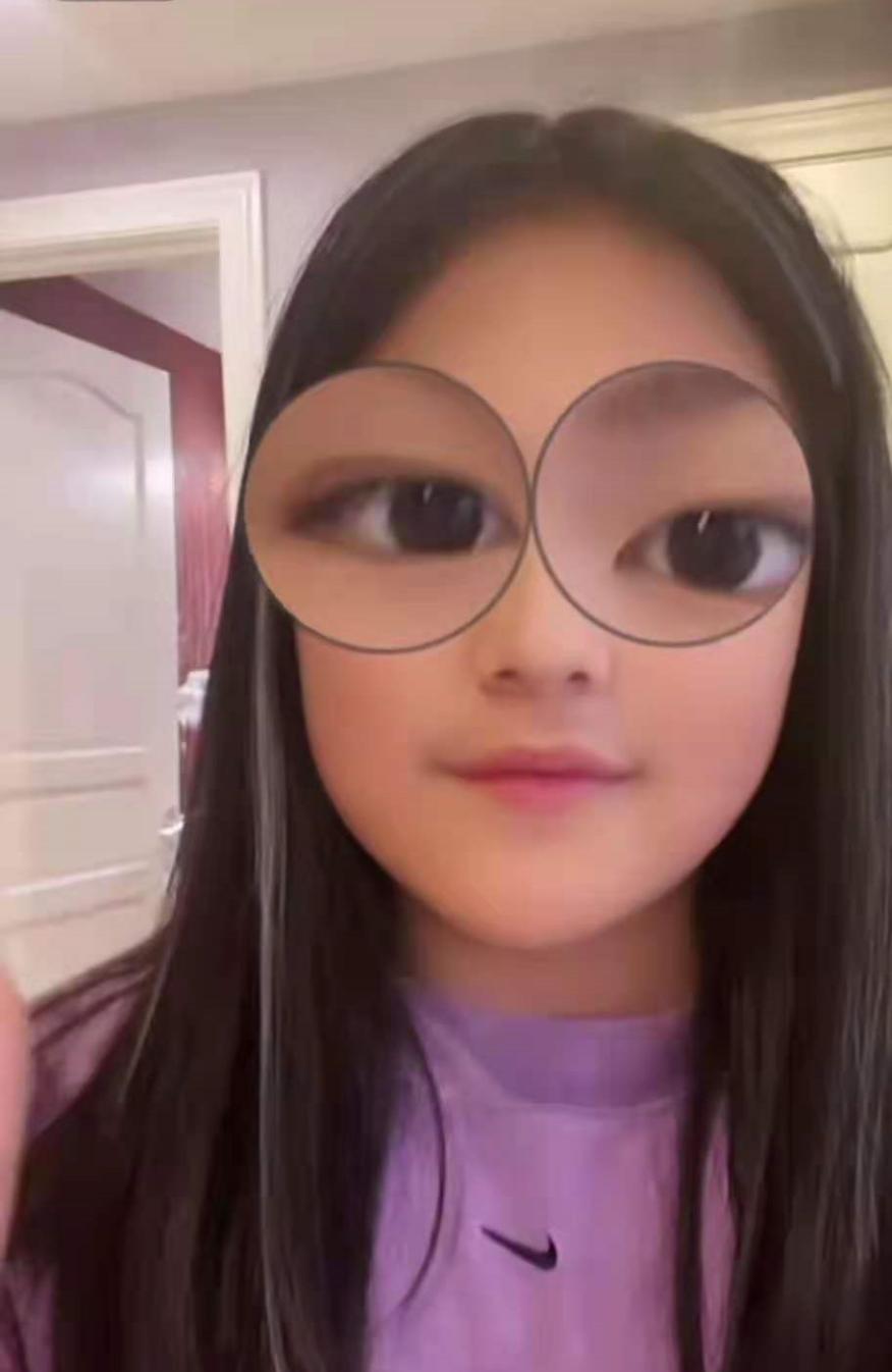 A recent photo of Li Xiang's 11-year-old daughter was exposed, with her ...