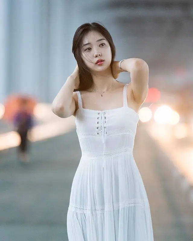 Korean female model Shin Jae Eun - iNEWS
