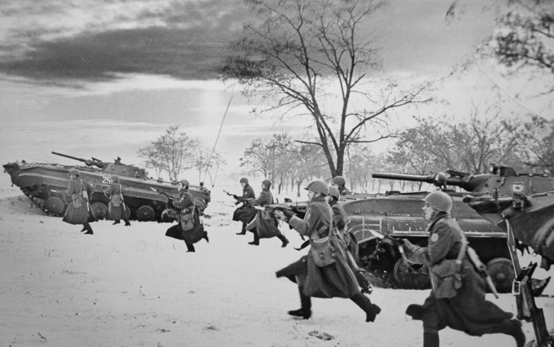 In the 1970s, if the Soviet Union attacked China, what advantages would ...