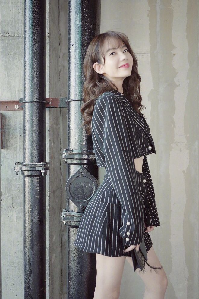 Star beauties: Meina, Bai Lu, Liu Mengmeng, Zhong Chuxi - iNEWS