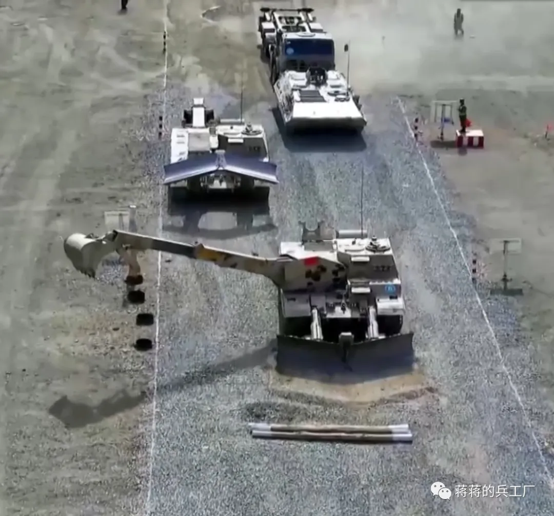 71 Group Army GCZ-112 multi-purpose crawler engineering vehicle ...