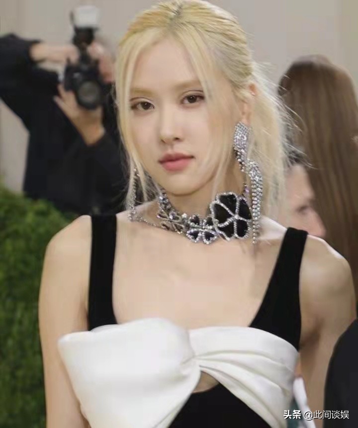 Park Chae-young was invited to attend the most grand red carpet in the ...