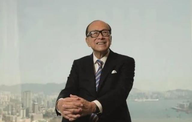 Smart speculators Li Jiacheng, lost 100 billion in the UK, and returned ...