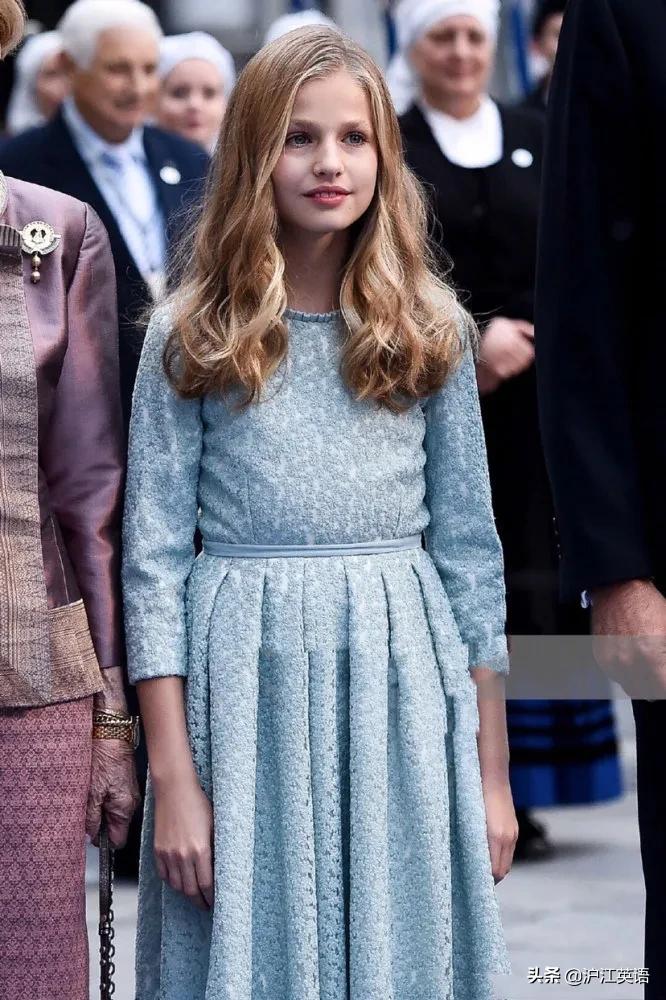 The future queen of Spain, 15-year-old has a fairy-tale top beauty and ...