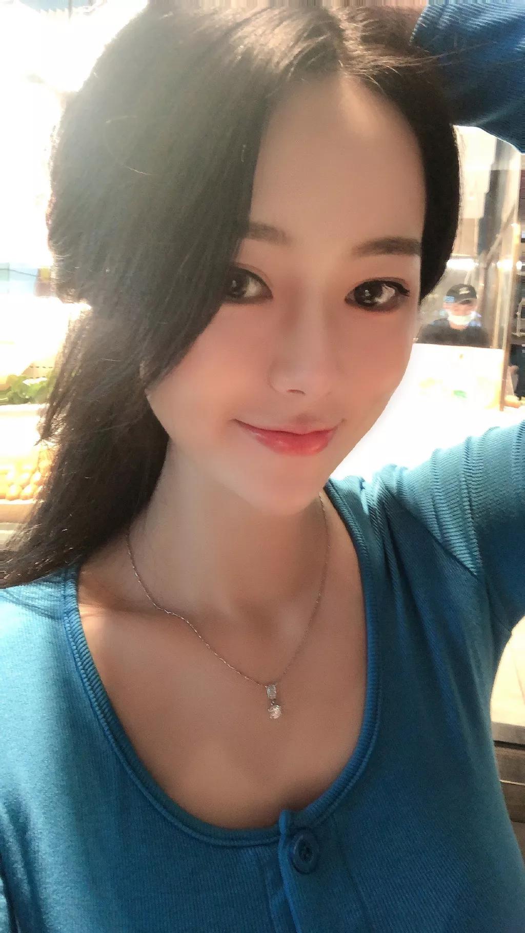 The temperament goddess "Yan Ruyu baby" has a beautiful appearance and ...