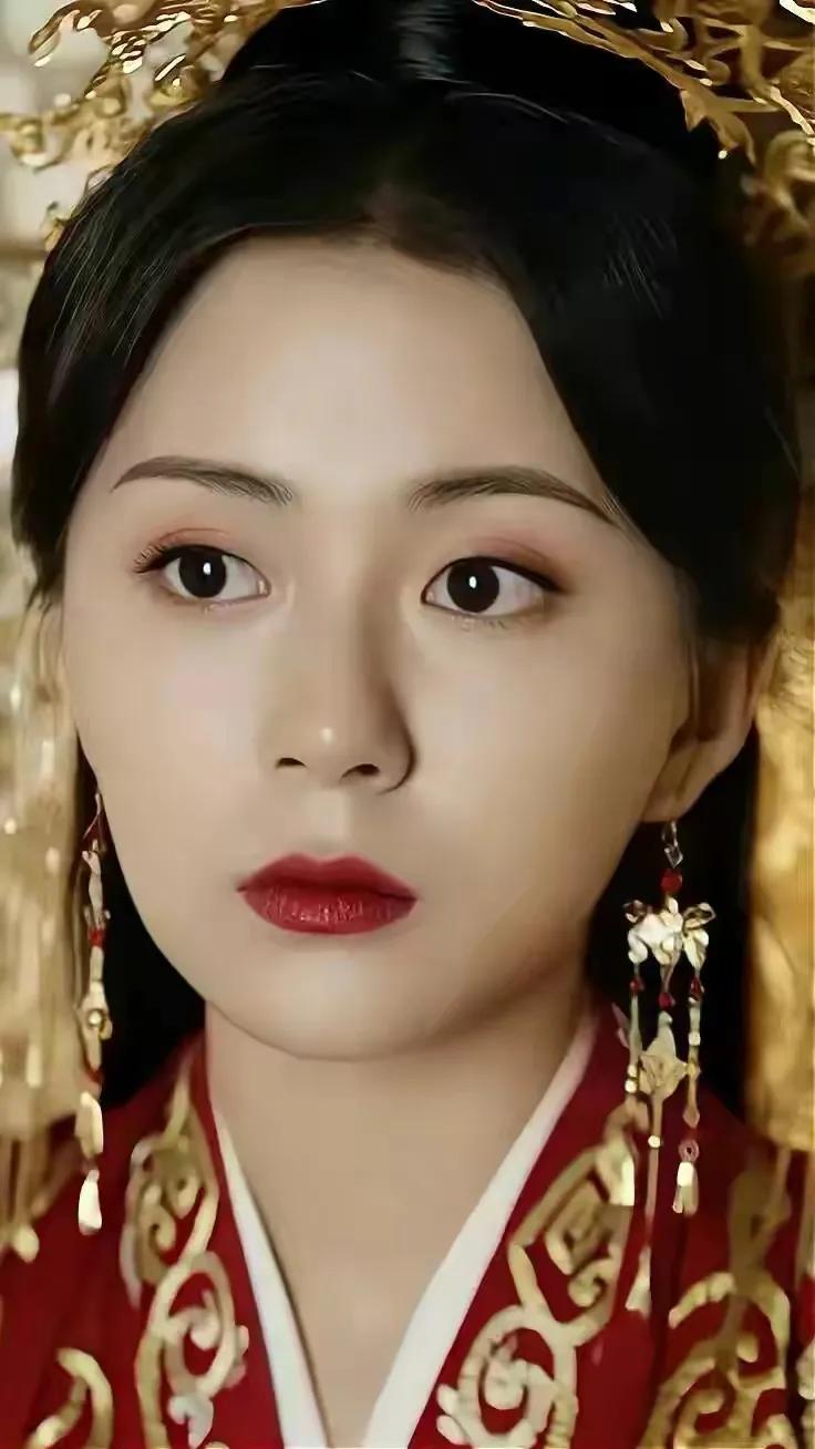 Shanghai actress-Tang Min - iNEWS