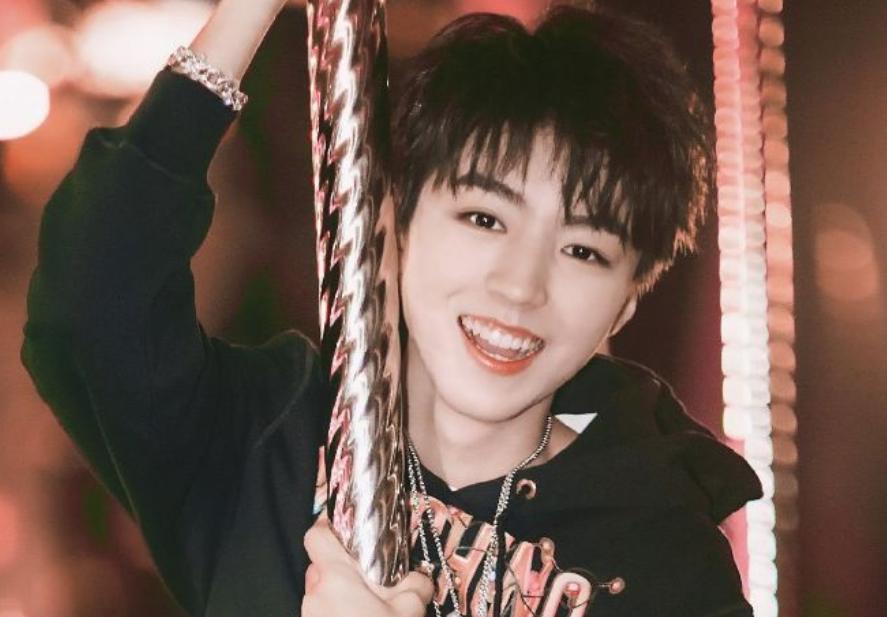 Wang Junkai is a strong person, an idol and a role model - iNEWS