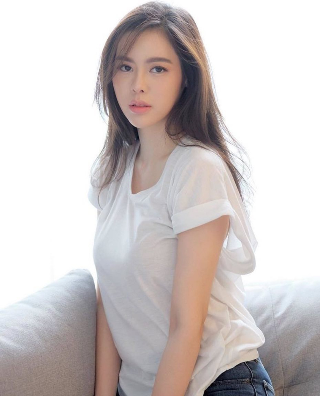 Thai star Pollyja Pennanico - iNEWS