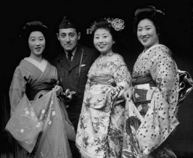 How crazy were Japanese women during World War II?In order to inspire ...