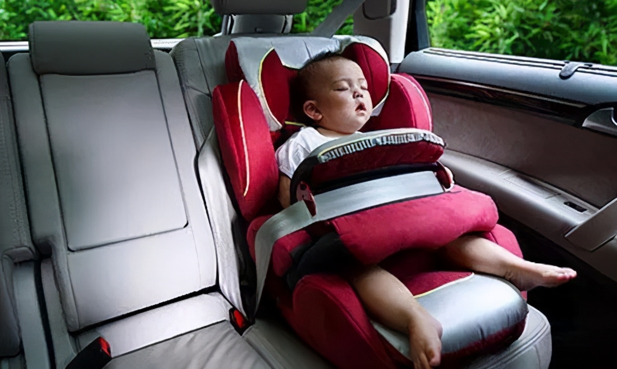 Don't let your children "sleep" in 4 places, the risk is very high ...