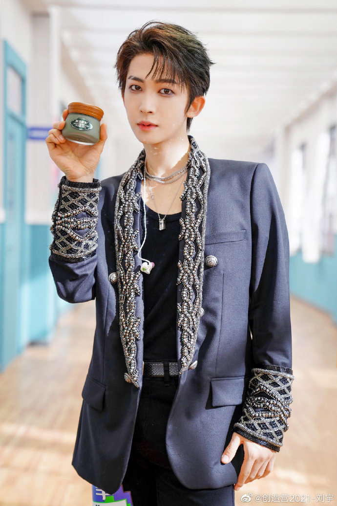 Liu Yu bluntly said that having idol baggage is a performance of ...