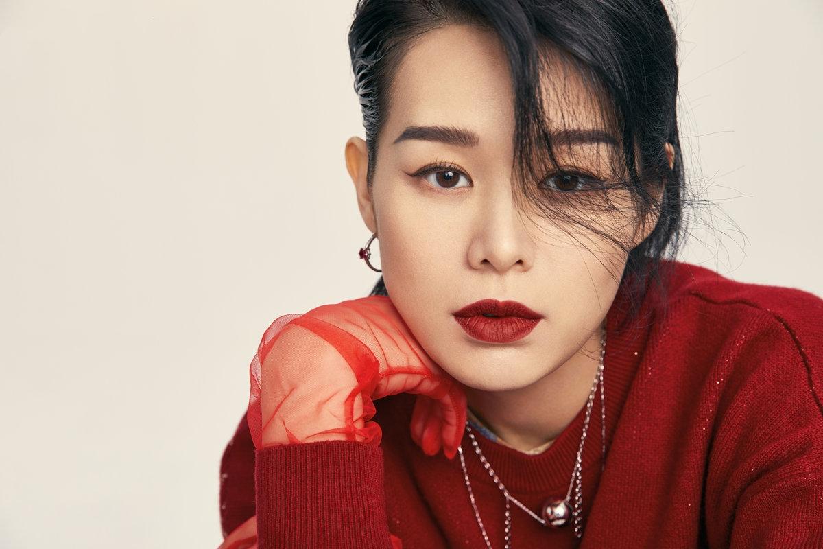 TVB Xiaohua Chen Shixin officially announced her marriage, a large ...