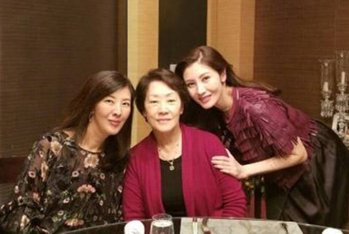 Frozen age!Li Jiaxin and 59-year-old sister Li Jiaming were married for ...