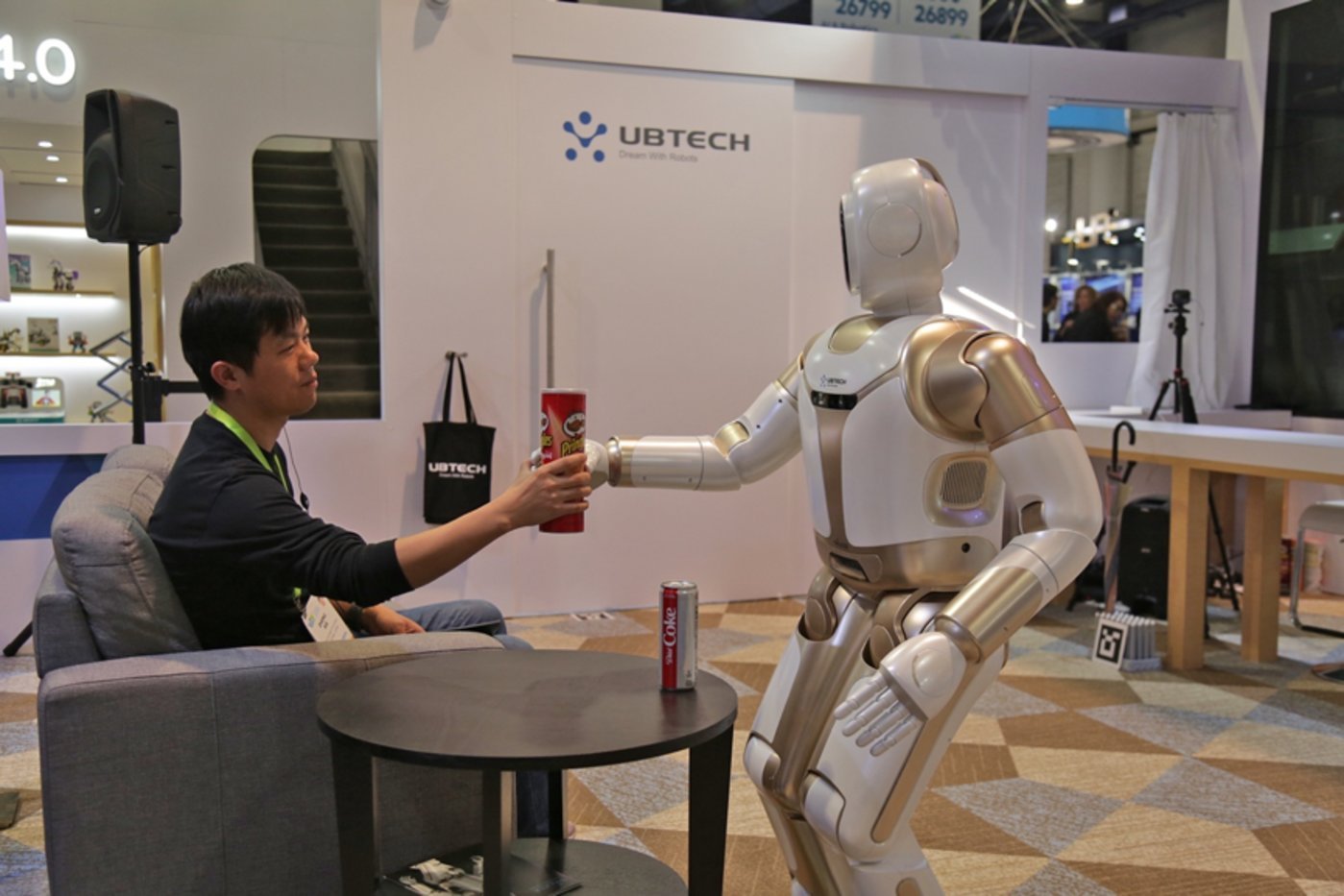 Shenzhen Ten billionaires: Leading intelligent robot research and ...