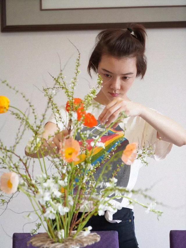 Cha Xiao and his mother are rarely in the same frame, with plain face ...