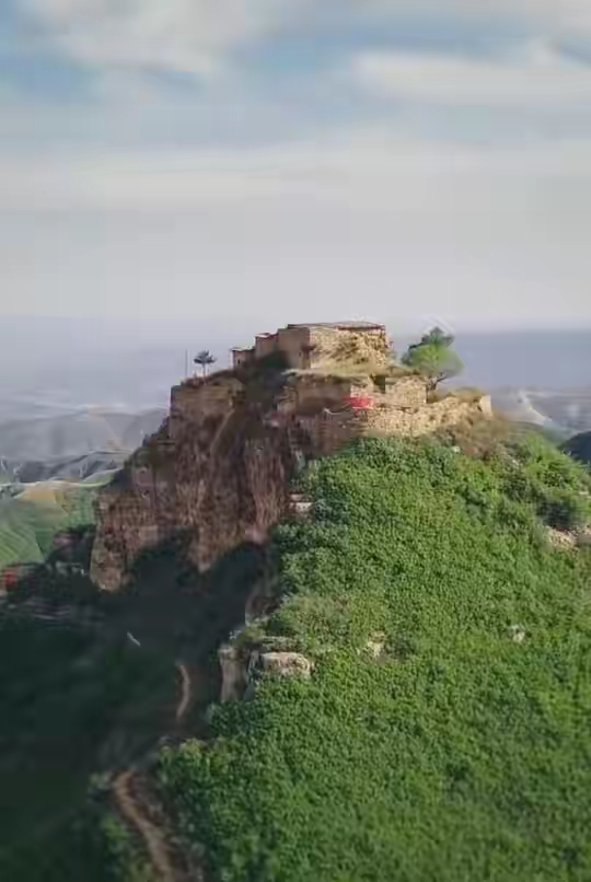 Lishi District, Luliang City, Shanxi Province, Bijia Mountain is also ...