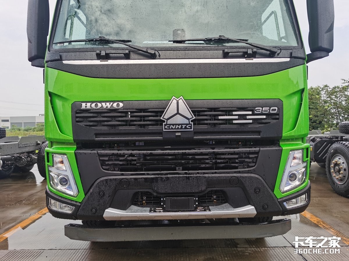 SINOTRUK HOWO V7-X engineering vehicle king returns, where does this ...