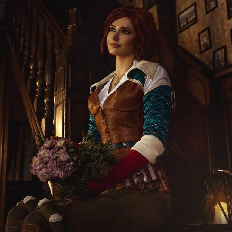 The young lady from the country of matryoshka restores the vampire ...