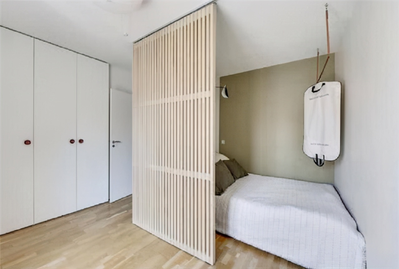 The bedroom is separated from the children's room, and the 35-square ...