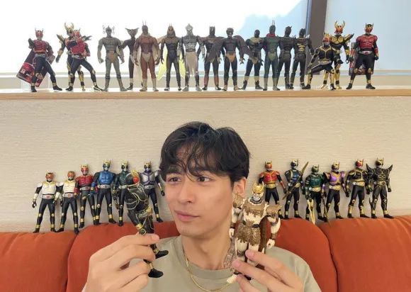 Kamen Rider: Kazaki shows Kakaga Soft Rubber - iNEWS