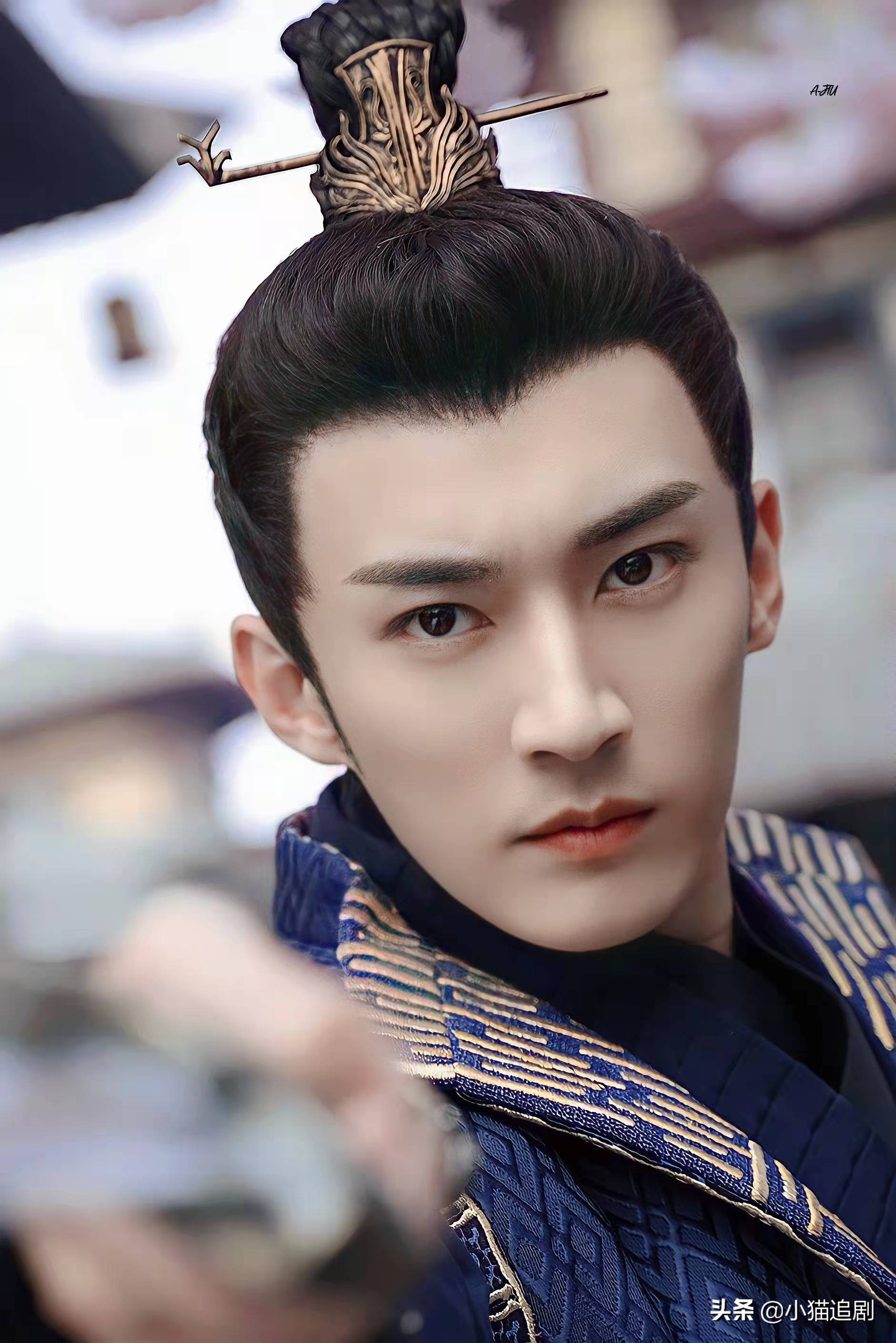 "Qingluo" surprise files, Liu Xueyi bids farewell to "solitary physique ...