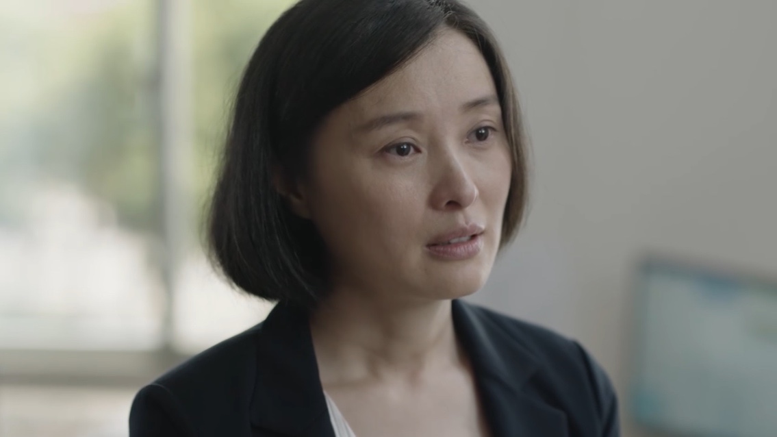 With "Ling Ling" out of the circle, at the age of 49, she played ...