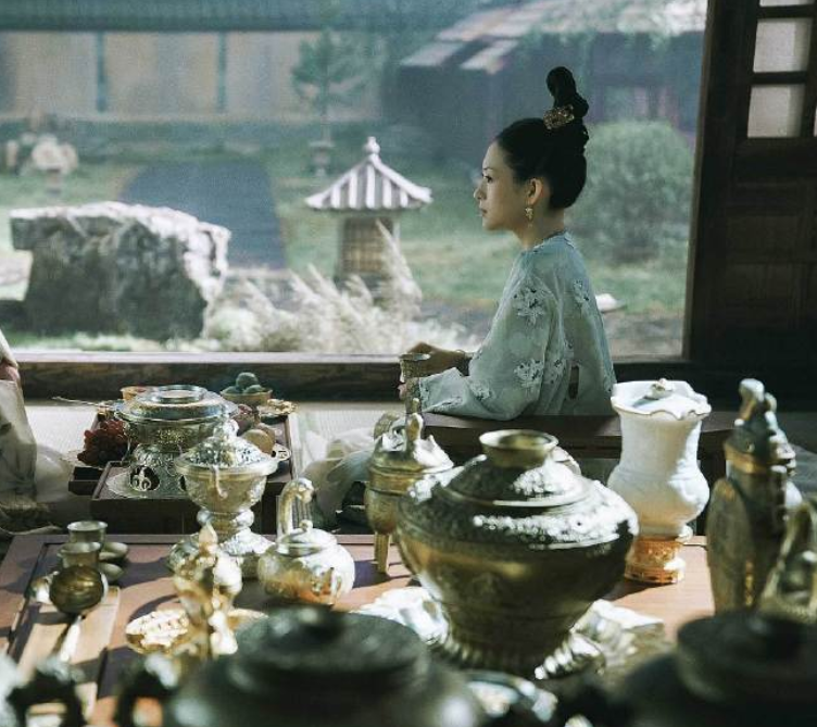 "Shangyang Fu" has a new thunder, Zhang Ziyi wears sneakers when ...