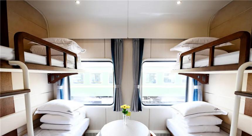 Green skin train transformation upgraded luxury top tourism specialty ...