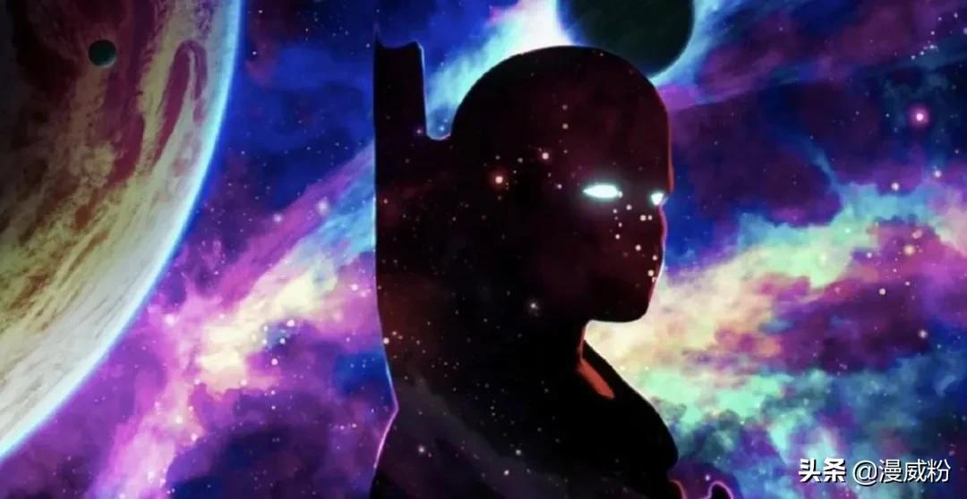 Why does the observer keep standing?Marvel gave a nonsensical response ...