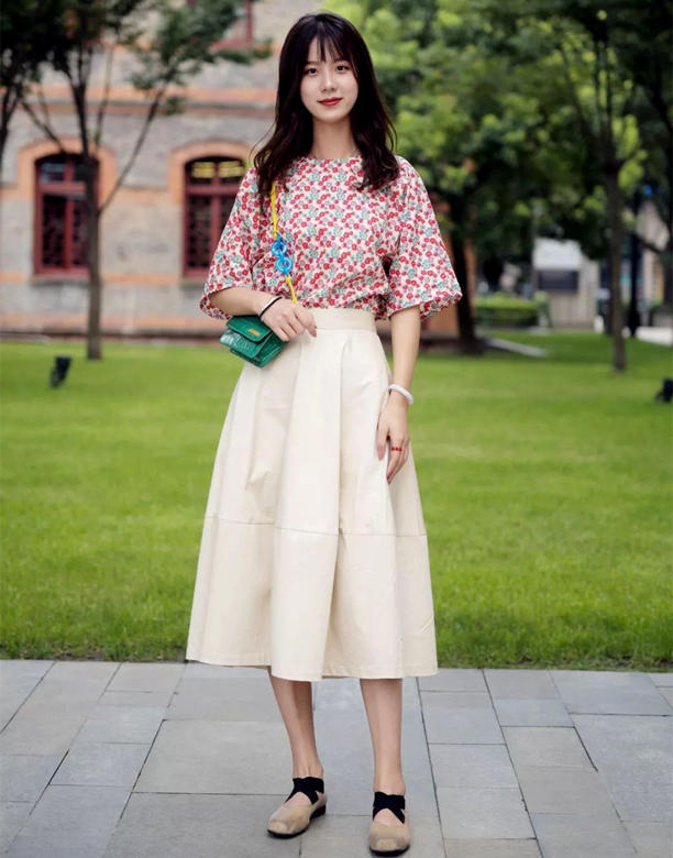 How to wear summer green?Two-point wear proposal to match with 4 items ...