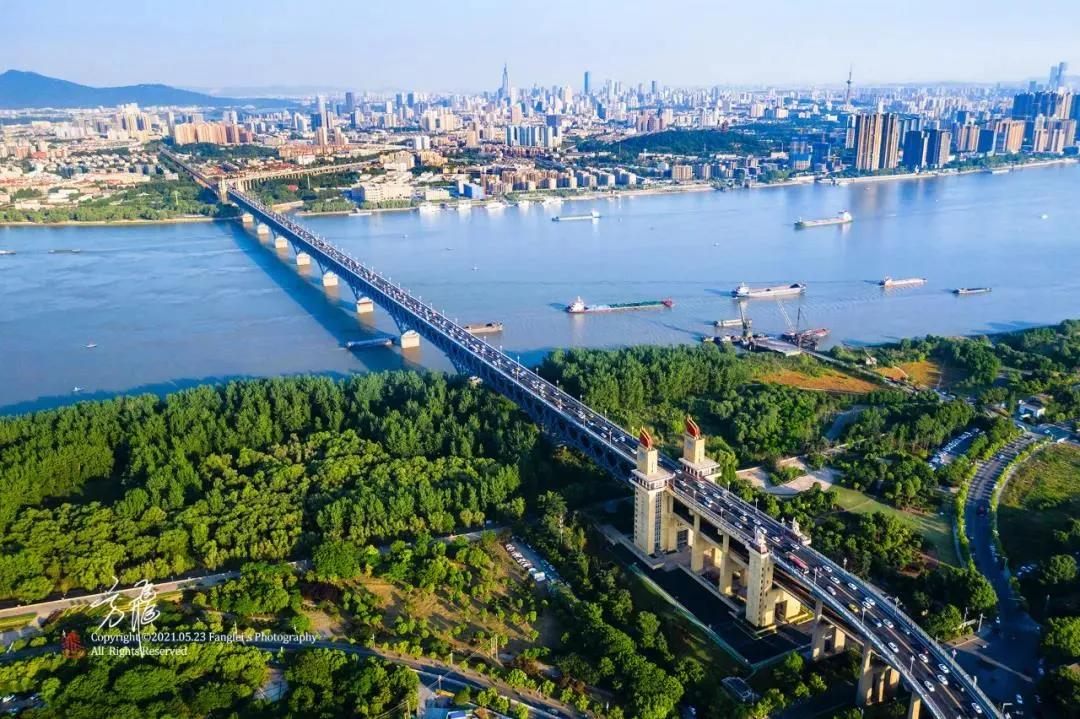 Nanjing, the beauty of the Yangtze River! - iNEWS