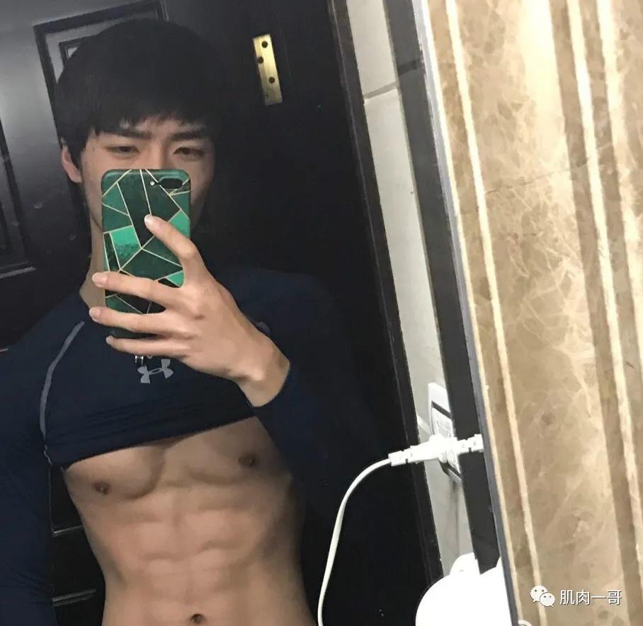 The 23-year-old guy relies on muscle lines to absorb 100,000 powder ...