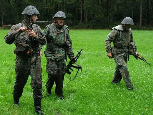 The disappearing German Red Army—Where did the East German Army go ...