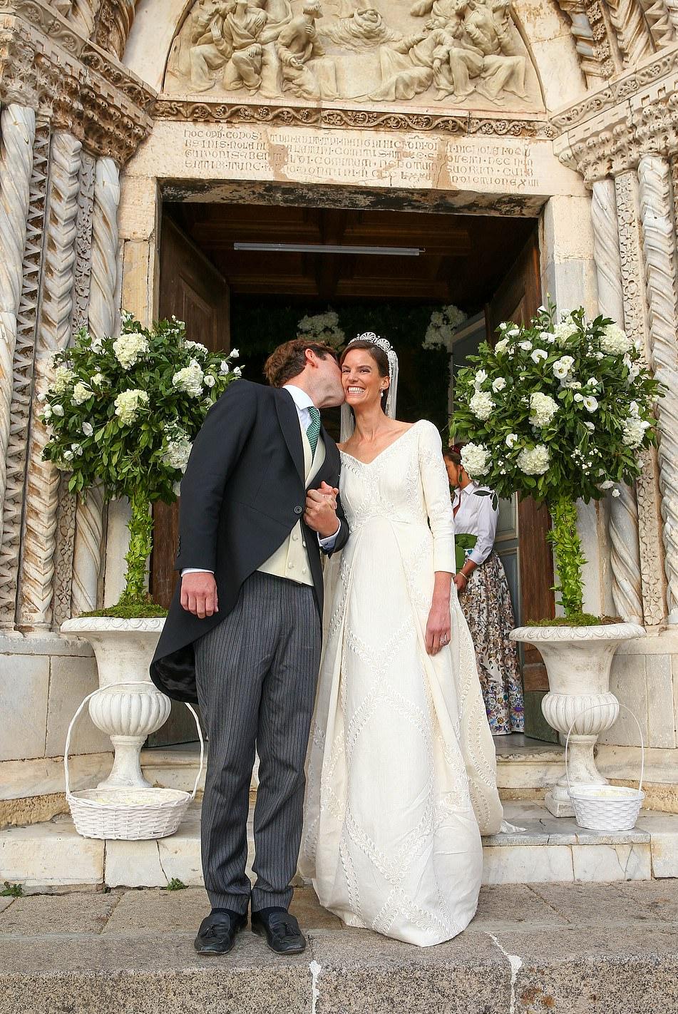 The richest Liechtenstein royal princess wedding!Long wedding dresses ...