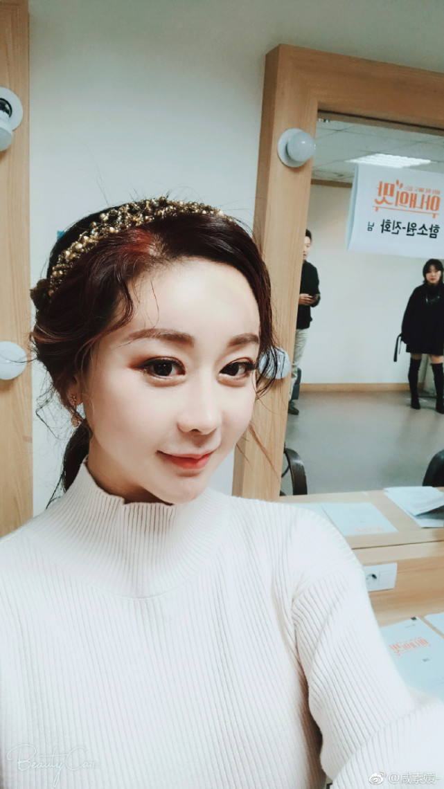 Xian Suyuan and Chen Hua divorced and stopped showing affection a year ...