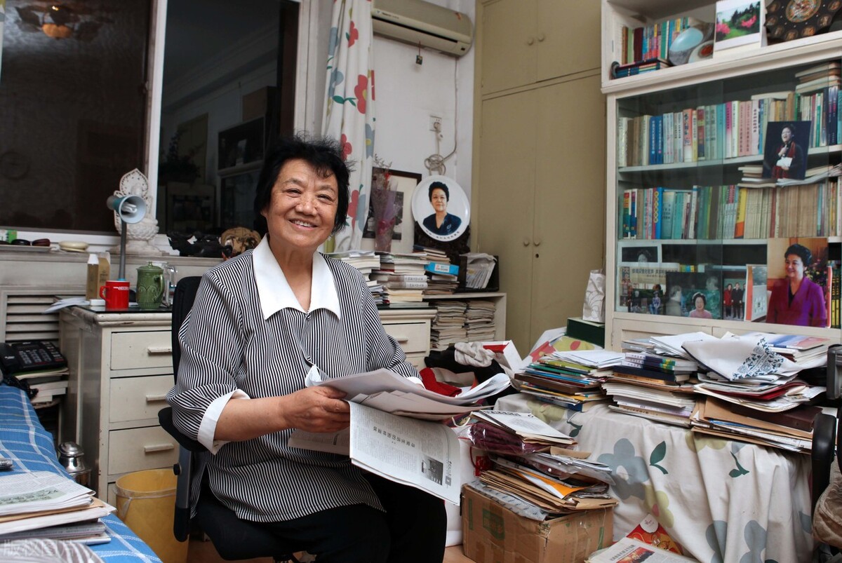 Look at Ke Yan from "Little Brother and Kitten": writing with love ...