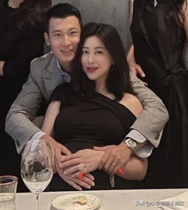 Zhu Zhu, she is Lan Xinjie in "The Rebel". She turned red with her body ...