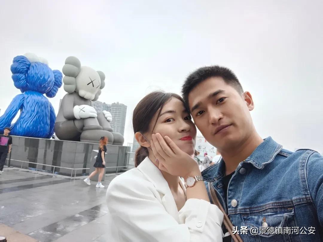 Lieutenant proposes to the female sergeant - iNEWS