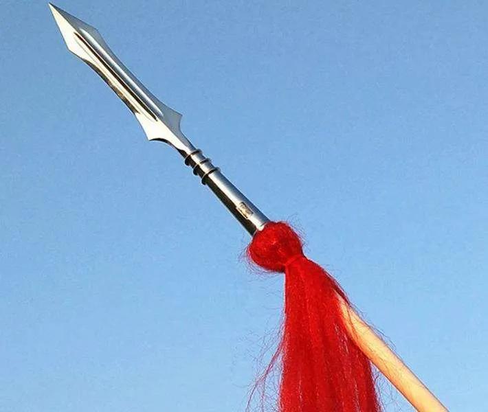 Why is the "Hongying Spear" tied to Hongying? Is it just to look good ...