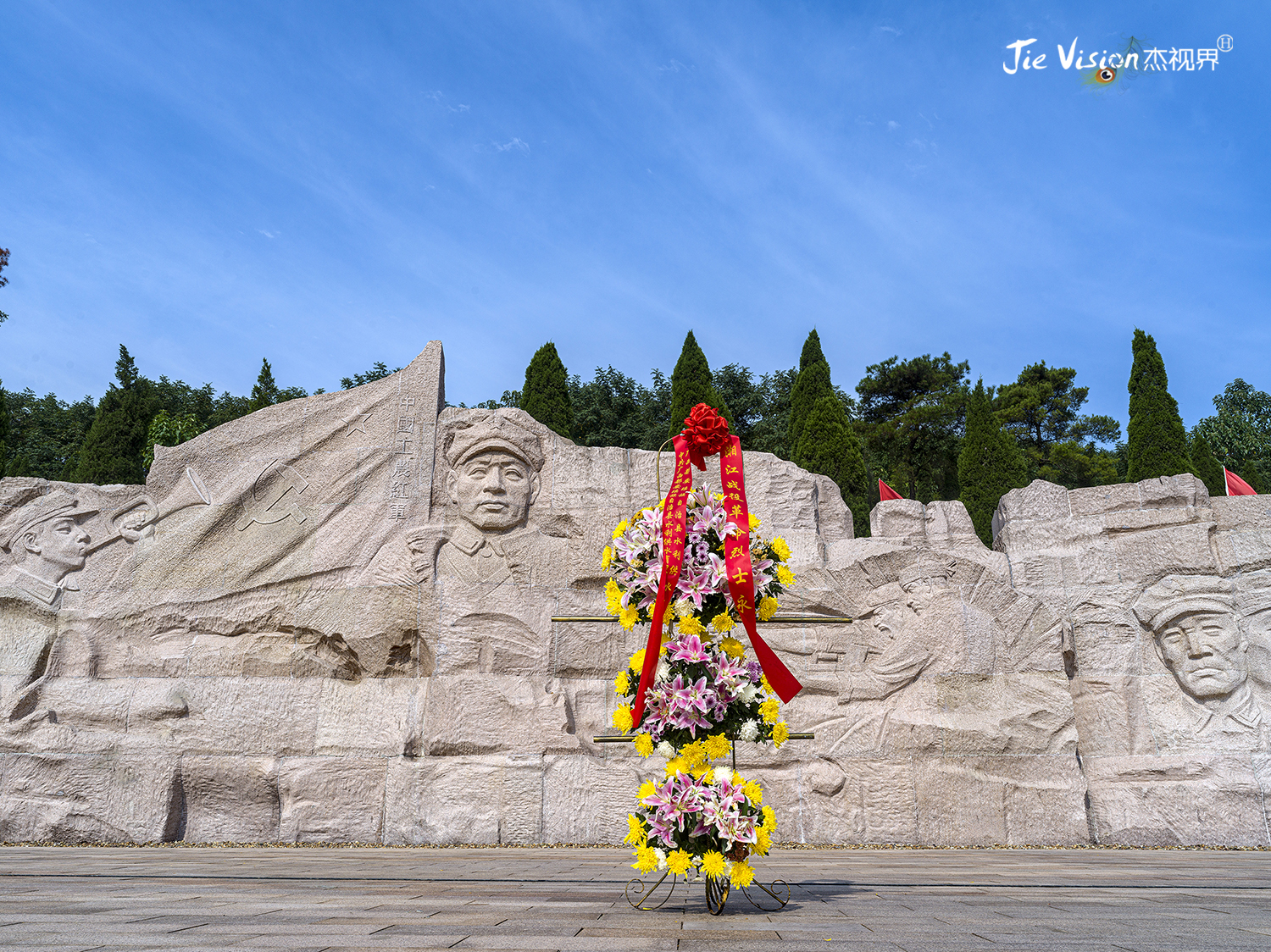 Bai Chongxi really "discovered" that he wanted to release the Red Army ...