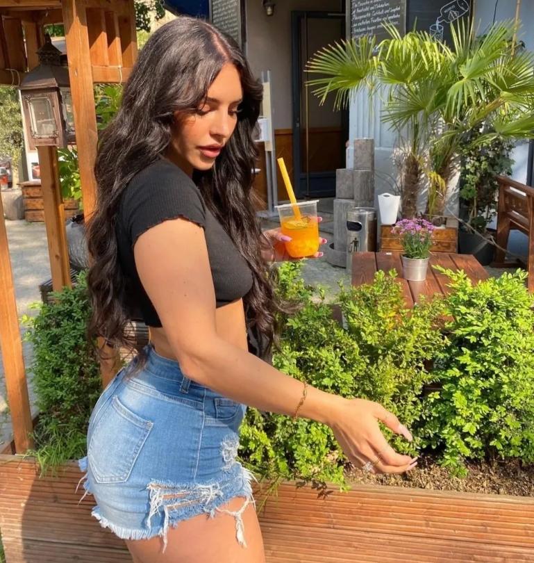 The actress loves iron, with a hip circumference of over 110 cm, is she ...