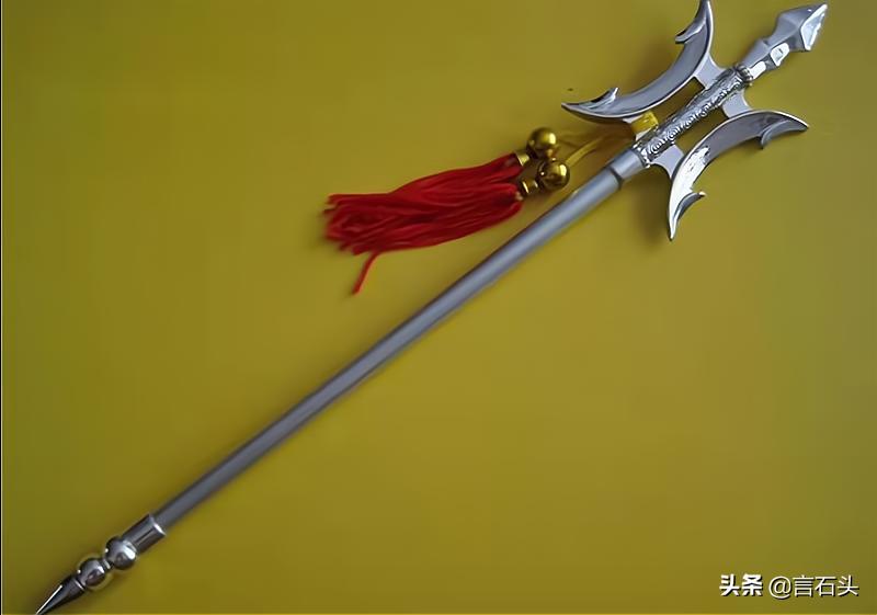 In Journey to the West, the Fangtian painted halberd of the Golden ...